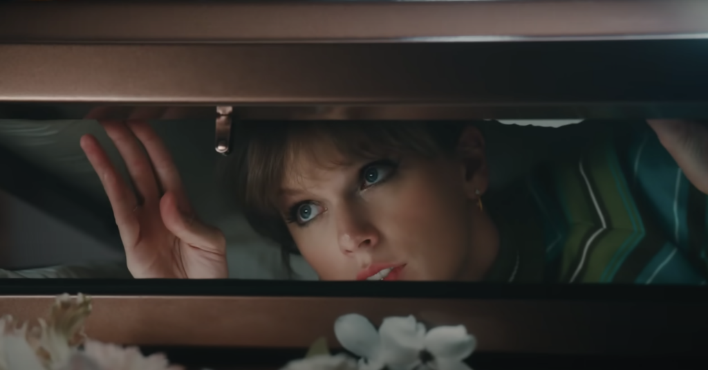 Taylor Swift stuns the world with album announcement - Marblehead ...