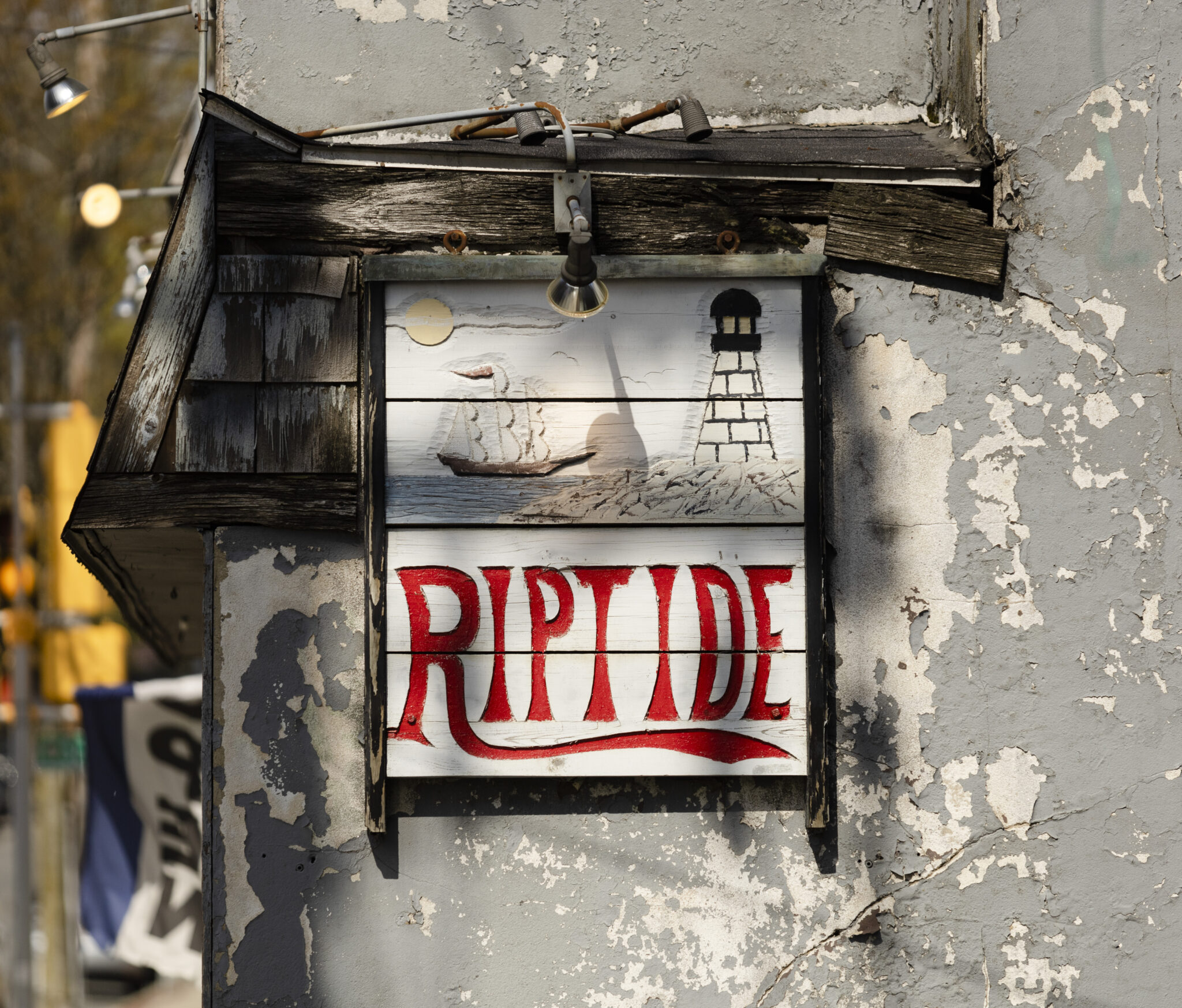 Rip Tide again ups reward for stolen sign - Marblehead Weekly News